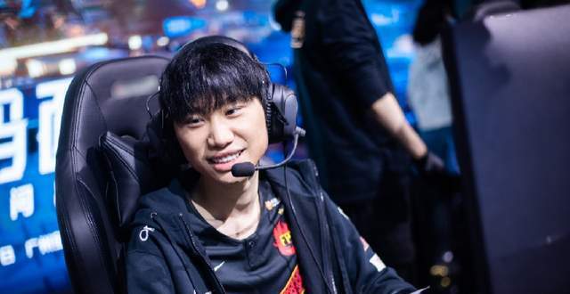 LPL夏季赛即将开打，FPX中单doinb：常规赛目标前二_腾讯新闻