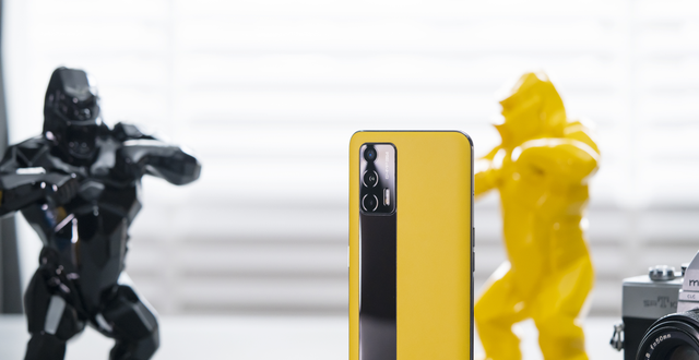 realme真我GT Neo闪速版评测：这才叫“618特供机”_腾讯新闻