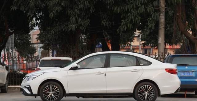 必须跟上节奏，东风推出风行S50EV，13.99万起对抗吉利传祺_腾讯新闻