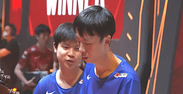 WE让一追二击败UP，SMLZ双拳难敌众手，UP基本告别季后赛！_腾讯新闻