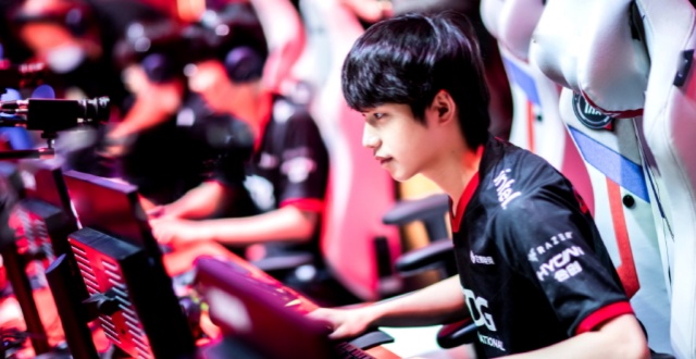 被EDG碾压，V5遭遇14连败，Ning说出粉丝心声_腾讯新闻