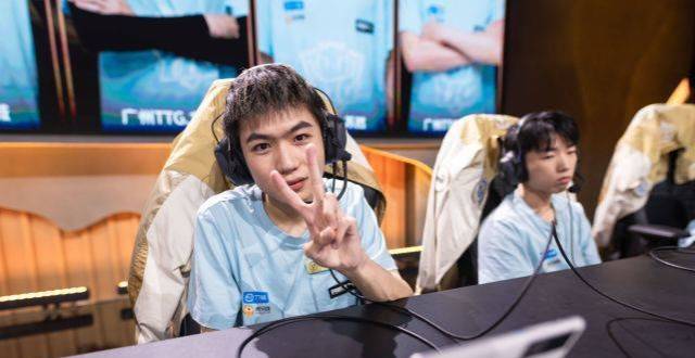 TTG战胜DYG晋级淘汰赛，BP烂得离谱，DYG八成概率淘汰，对手是AG_腾讯新闻