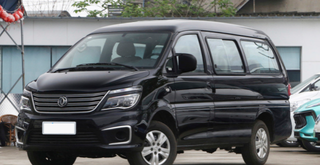 9.99万买旗舰版MPV！2.0L动力，大7座设计，菱智优缺点分析_腾讯新闻