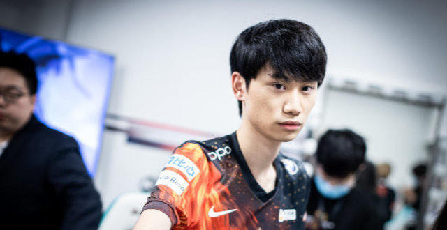 FPX 3：0 WE FPX挺进LPL夏决同时晋级S11_腾讯新闻