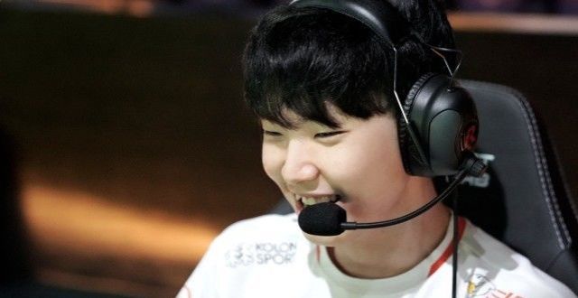 HLE3-0横扫NS，晋级S11世界赛！chovy全场乱秀，猛如战神_腾讯新闻