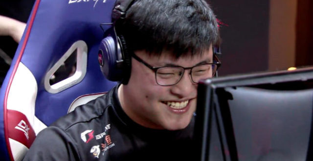 UZI走后无人挑大梁！GNR连胜终结，姿态破防感叹：5个人都有责任_腾讯新闻