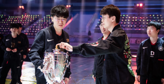 RNG果子哥断开连接，前FPX队长揭晓去向，Cryin有3种选择_腾讯新闻