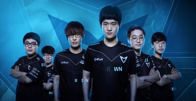 “LPL历史首次包揽前二”！S11官方夺冠赔率出炉：FPX登顶榜首位置_腾讯新闻