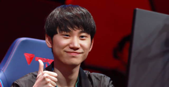 帮FPX争取Chovy失败， Doinb直播落泪，前往LNG的原因揭晓_腾讯新闻