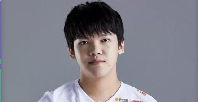 “LPL又一全能王选手诞生”，Angel打上国服第一，玩AD疯狂上分！WBG明年起飞_腾讯新闻