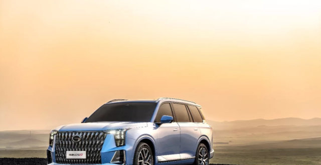 强强对抗！传祺GS8对比魏牌摩卡，20万自主SUV这么强？_腾讯新闻