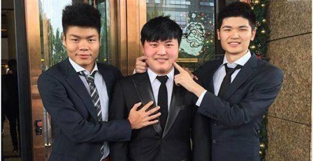 “没想嘲讽UZI”！无状态首曝S5事件内幕：年轻气盛，只为赢比赛_腾讯新闻