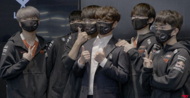 小吕布：DK、EDG、FPX，我们T1可以击败他们所有人_腾讯新闻