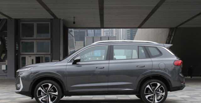 荣威新款RX5 MAX/RX5 eMAX上市 12.98万元起售_腾讯新闻