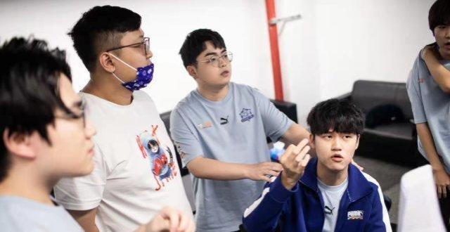 KPL秋季赛红榜出炉：eStar制霸S组，诠释补强？XYG连斩2大豪门_腾讯新闻