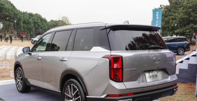 广汽传祺第二代GS8华东区域上市 售价18.68-24.68万元_腾讯新闻