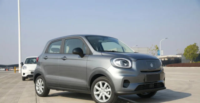 精致小车，2022款零跑T03售6.89万起_腾讯新闻