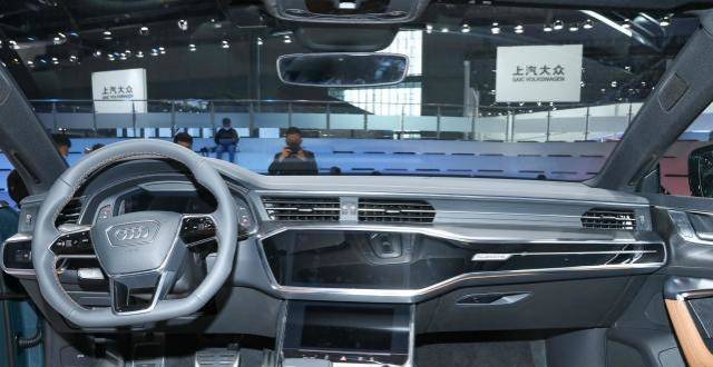 2.0T版上汽奥迪A7L正式上市，45.97万元起售，前景究竟如何？_腾讯新闻