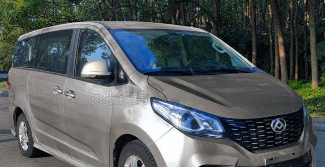 上汽大通新款G10曝光，大7座，2.0L自吸发动机，GL8要失眠了_腾讯新闻