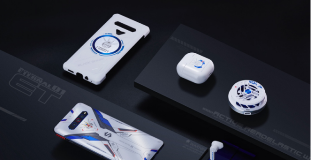 黑鲨4S系列正式发布全系2699元起 并推出自由高达联名套装_腾讯新闻