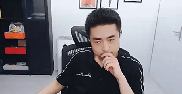 DNF：一阵雨发布“悬赏令”，两个大区来撒网，50W收红20装备_腾讯新闻