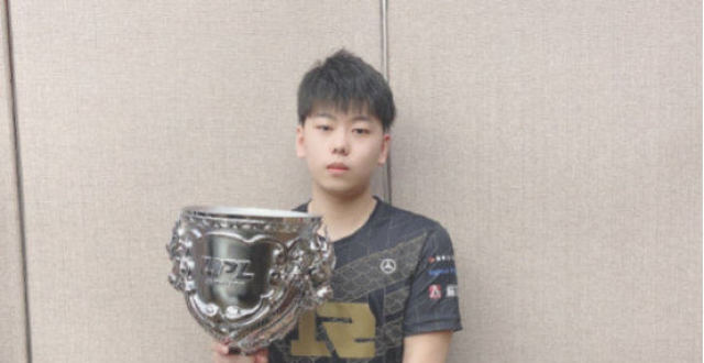 Lele澄清骂Uzi谣言：不可能对非常尊敬的前辈进行言语攻击_腾讯新闻