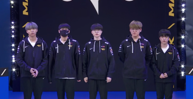 T1横扫HLE晋级S11半决赛！Chovy被Faker全方位压制_腾讯新闻