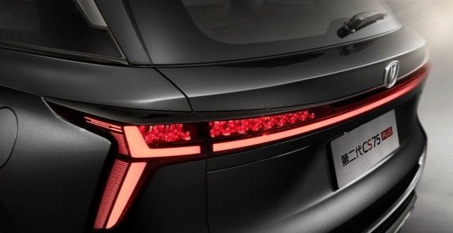 第二代CS75PLUS燃擎预售 全系标配8AT 定义高价值SUV_腾讯新闻