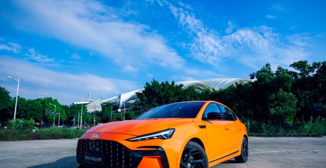 车保姆｜性能强劲，智慧加身！第三代MG6 PRO评测_腾讯新闻