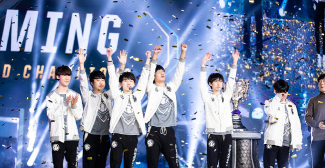 LPL首发名单抢镜，IG名宿狭路相逢，Clid率FPX大战Doinb_腾讯新闻