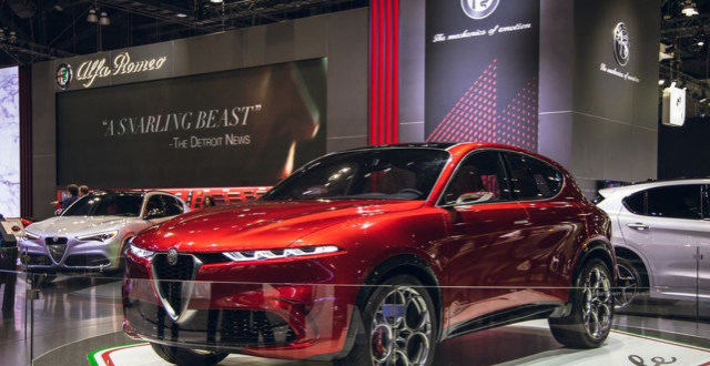 百年跑车品牌触“电”！搭1.3T＋48V轻混 网友：换壳指南者？_腾讯新闻