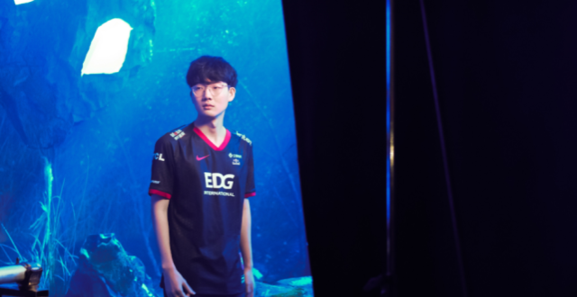 DK狂喜？EDG和GENG打出“喂饭局”，AJ吐槽：VIPER太能送了_腾讯新闻