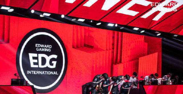 海外网友热议“EDG晋级S11决赛”：EDG是LPL最后的希望？听起来怪怪的_腾讯新闻