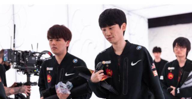 Doinb回国直播成金句小王子 Sorrymaker真的努力_腾讯新闻