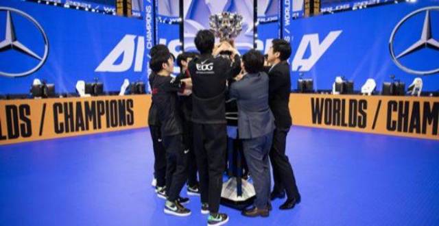 EDG解锁LPL首支大满贯战队成就 S11连克三支LCK队伍_腾讯新闻