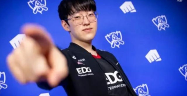 EDG夺冠后，海外网友热评：LPL大于LCK，FPX最大功臣_腾讯新闻