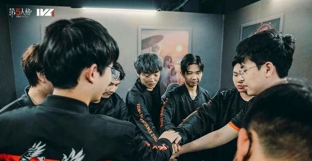 第五人格IVL：新一周比赛XROCK对战ZQ，哪支队伍率先调整状态_腾讯新闻