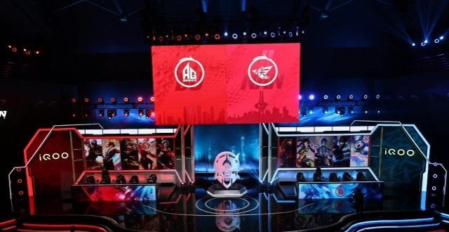 AG3-1RW豪取2连胜，初晨仿佛重做了，猫神：马核、王女士都赢了！_腾讯新闻