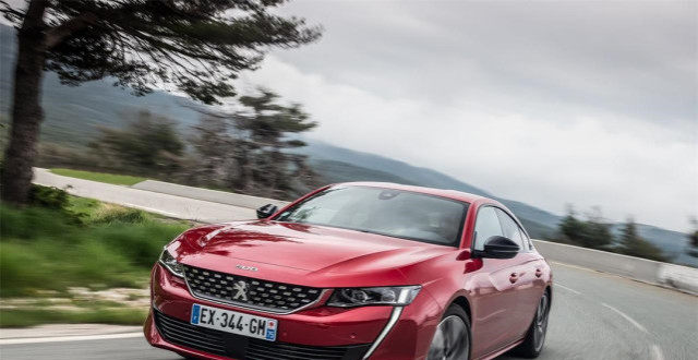 无框车门＋掀背尾门！标致508GT现身国内 网友都看馋了_腾讯新闻