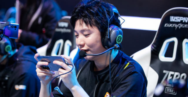 4AM暴走NV逆袭！PEL迎来“双雄回归”，King凭1句豪言感动老粉_腾讯新闻