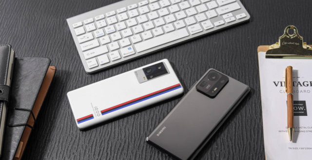 iQOO 8 Pro对比小米MIX4：独显芯片成了胜负手_腾讯新闻