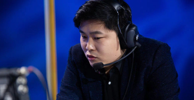 SK堪称KPL下限最高的教练，可惜冠军数是他的心结，久哲是他的“克星”！_腾讯新闻