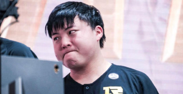 UZI登顶VIPER落选！“十佳AD榜单”引争议，看到阿水名次后：真实_腾讯新闻