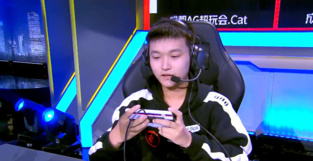 AG3：2击败MTG锁定A组第一，季后赛第一场对手确定，早该觉醒了_腾讯新闻