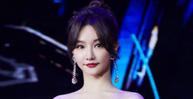 老皇族Tabe婚礼：老队友UZI等带女友前往，Miss：同桌还有某开_腾讯新闻