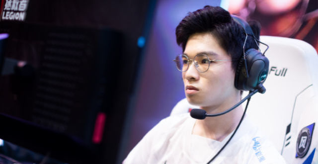 Uzi还是替补，FPX官博无数粉丝喊话：给我暴打BLG，lwx加油_腾讯新闻