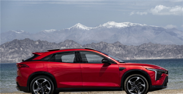 11万买“马自达CX-4” 一汽奔腾B70S上市定档：尾灯大美_腾讯新闻