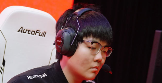 拉扯成功！JDG击败V5，369关键表现在卡萨面前证明自己_腾讯新闻