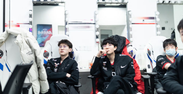 Xiaohu薇古丝迎来名场面，RNG赢下EDG，距离季后赛只差一步_腾讯新闻