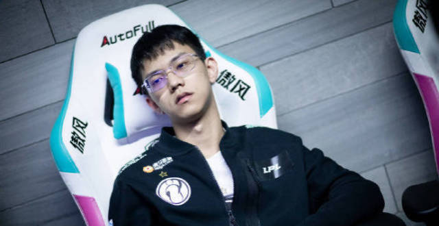 海外网友热议WBG击败IG：如果JKL回到IG，IG将成为LPL前5名的队伍_腾讯新闻